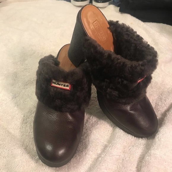 Hunter | Shoes | Hunter Brown Leather Brazilian Sheepskin Sherpa Heeled ...